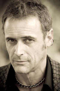 Daniel Freire nos habla del proceso de creación de El veneno del teatro ...